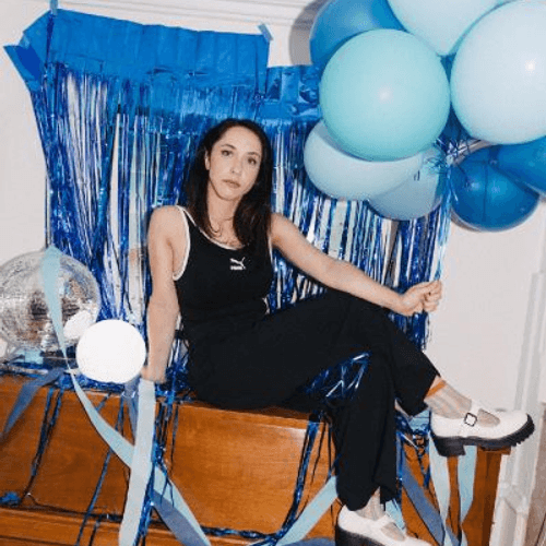 B.Miles - Different Pages | Indie Shuffle